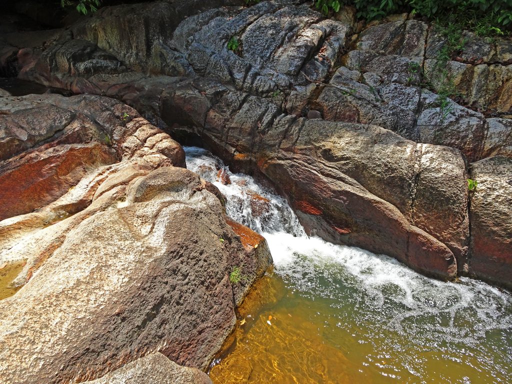 Sights in Penang : Chin Farm Waterfalls @ Batu Ferringhi - Travel 2 Penang