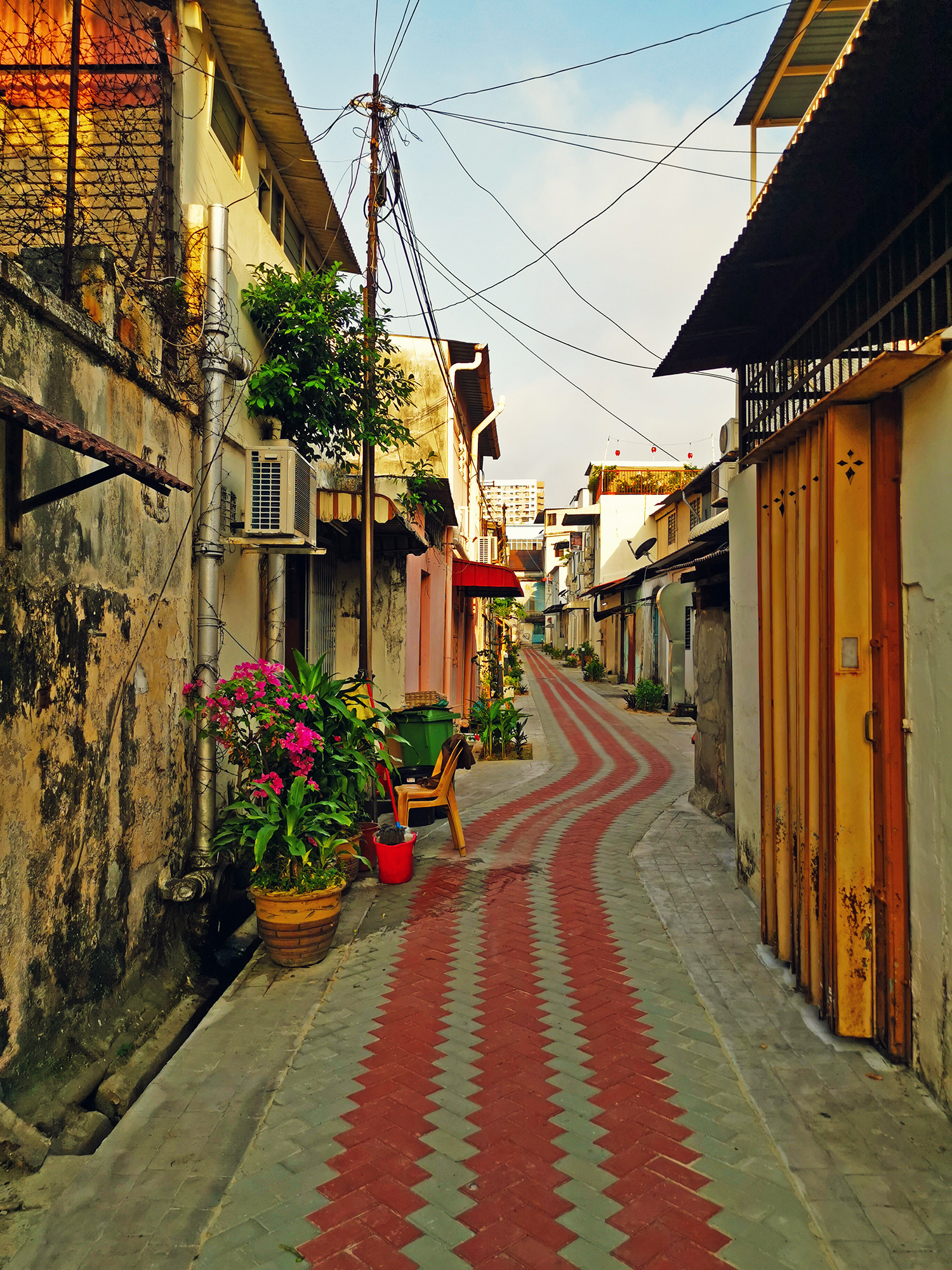 A Stroll through a Back Alley in George Town - Travel 2 Penang