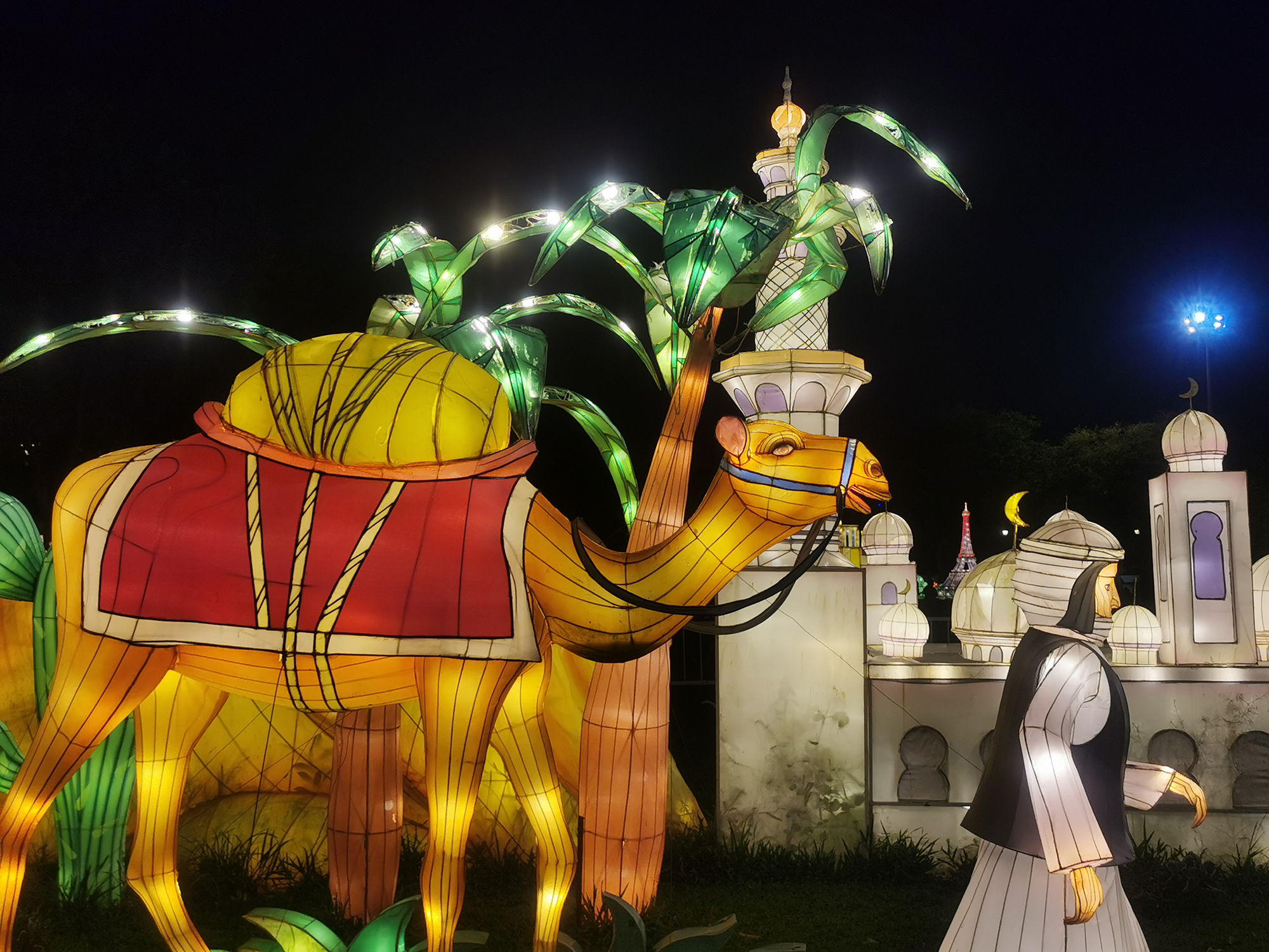 Esplanade Penang: Around the World Lantern Sculptures - Travel 2 Penang