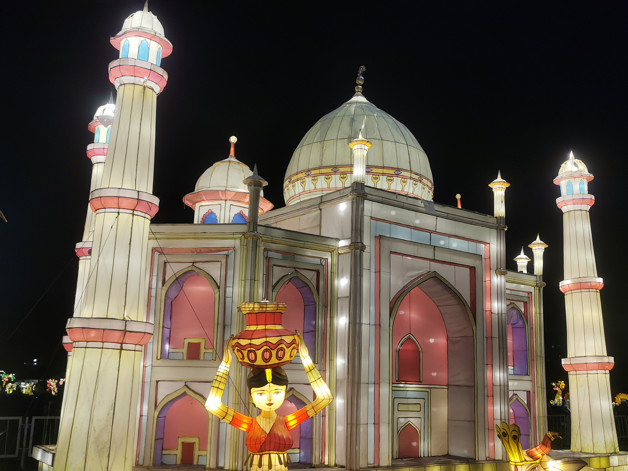 Esplanade Penang: Around the World Lantern Sculptures - Travel 2 Penang