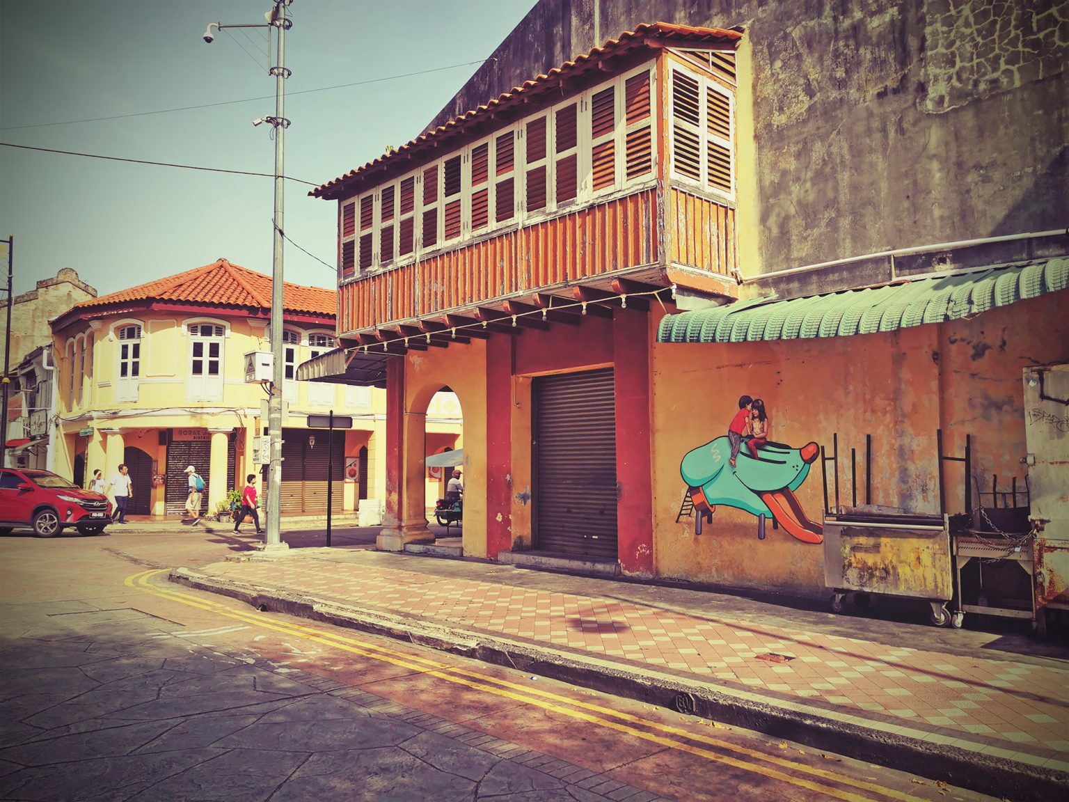 Penang Street Art ("Slide" by Kenji Chai and Ernest Zacharevic ...