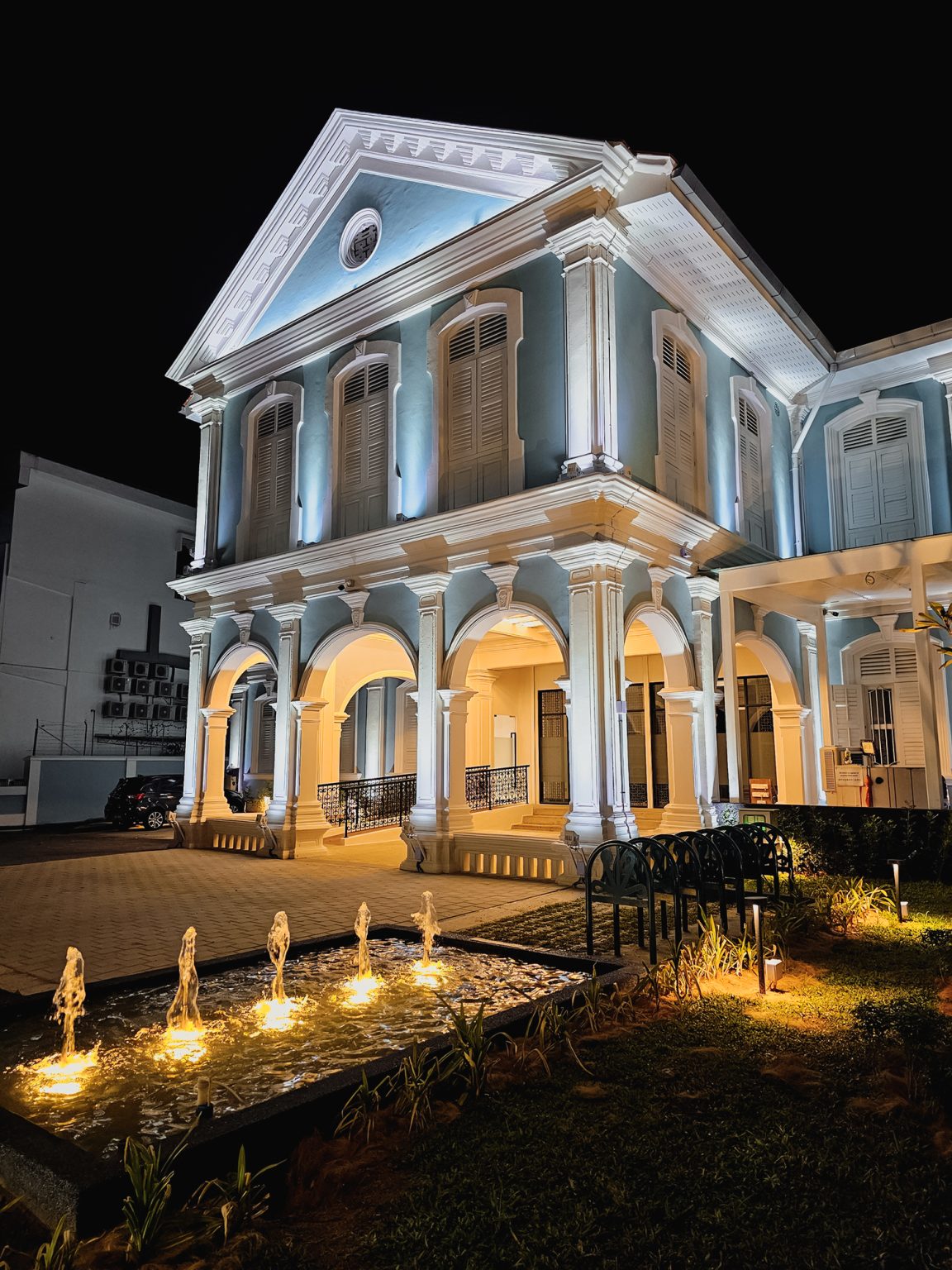 Light Street View: Renovated Hong Leong Bank Building - Travel 2 Penang